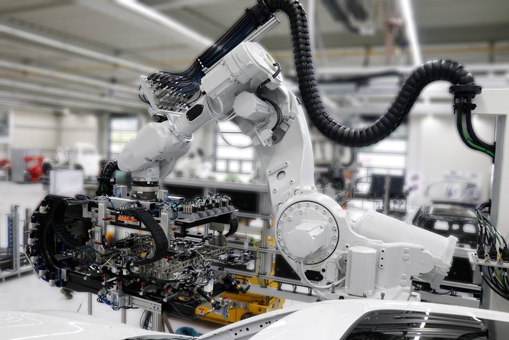 Smart Robotic Lab Assistant | Yamato USA